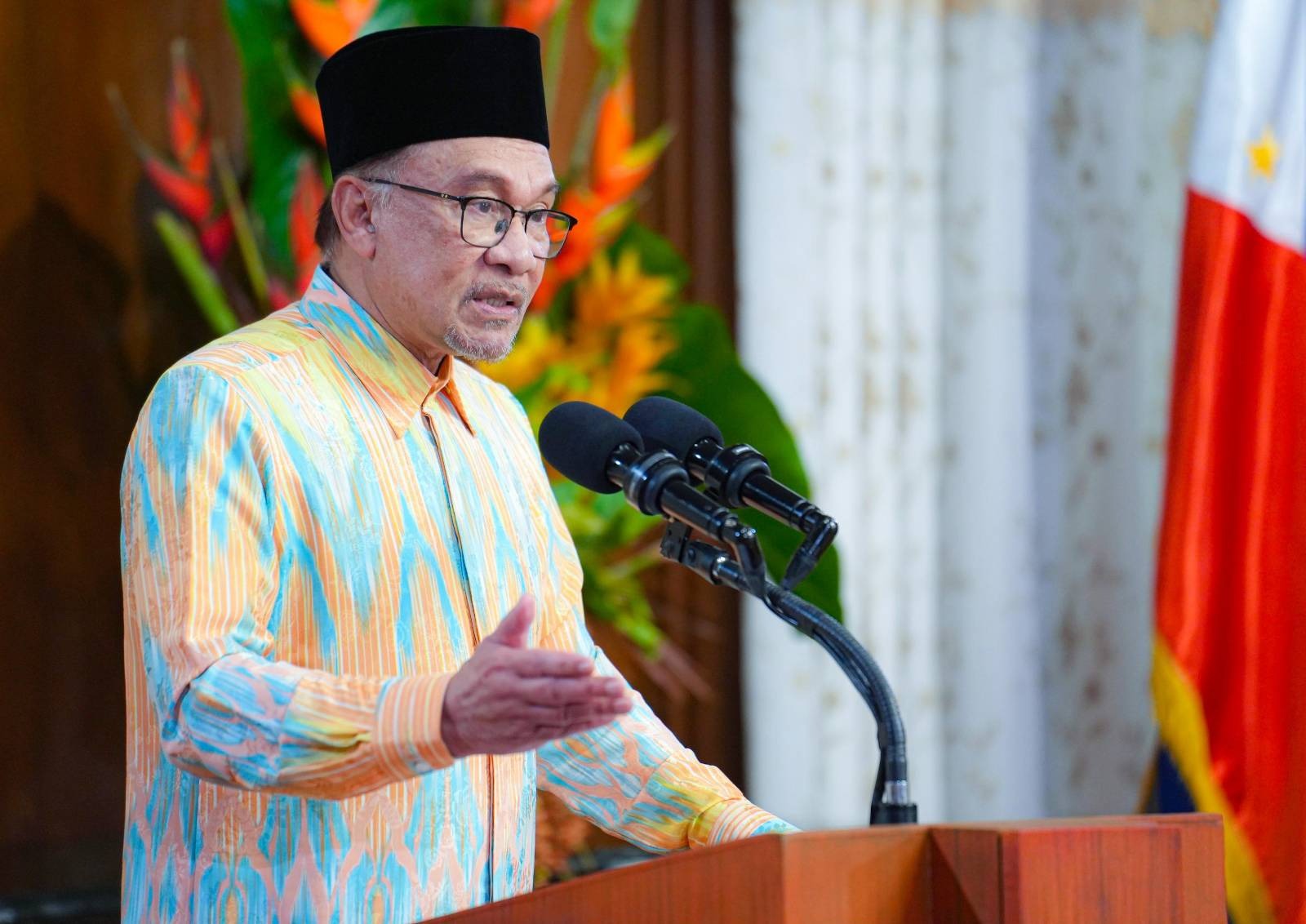 PH President, Malaysian PM agree to use new level of approach on South China Sea issue - ASEAN ...