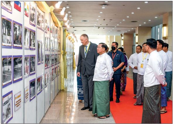 Myanmar top leader: Myanmar govt is ready to cooperate with any country ...