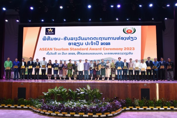 35 Lao businesses, communities awarded ASEAN Tourism Standard Awards ...