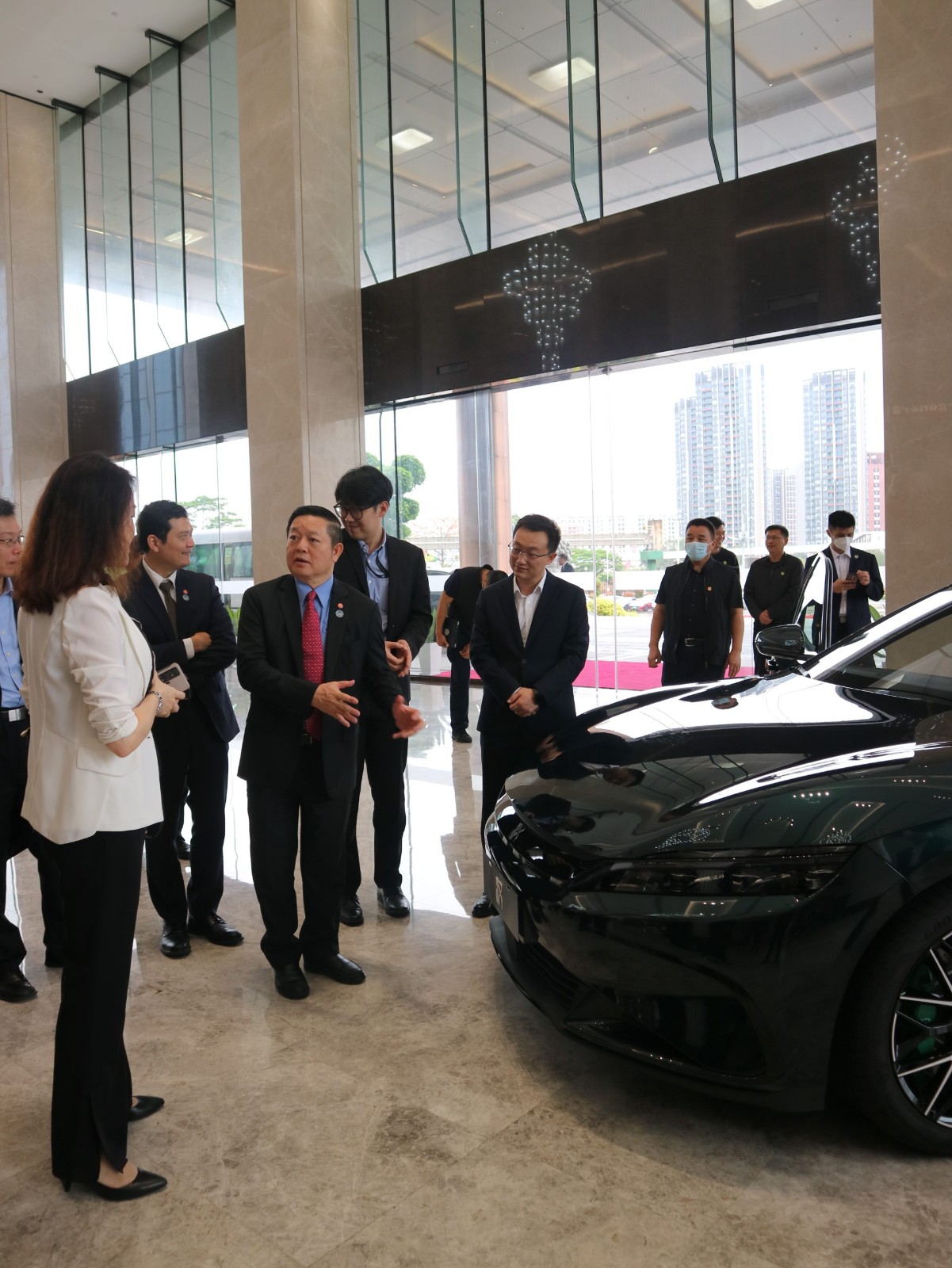 Secretary-General of ASEAN visits BYD Head Office in Shenzhen, China ...
