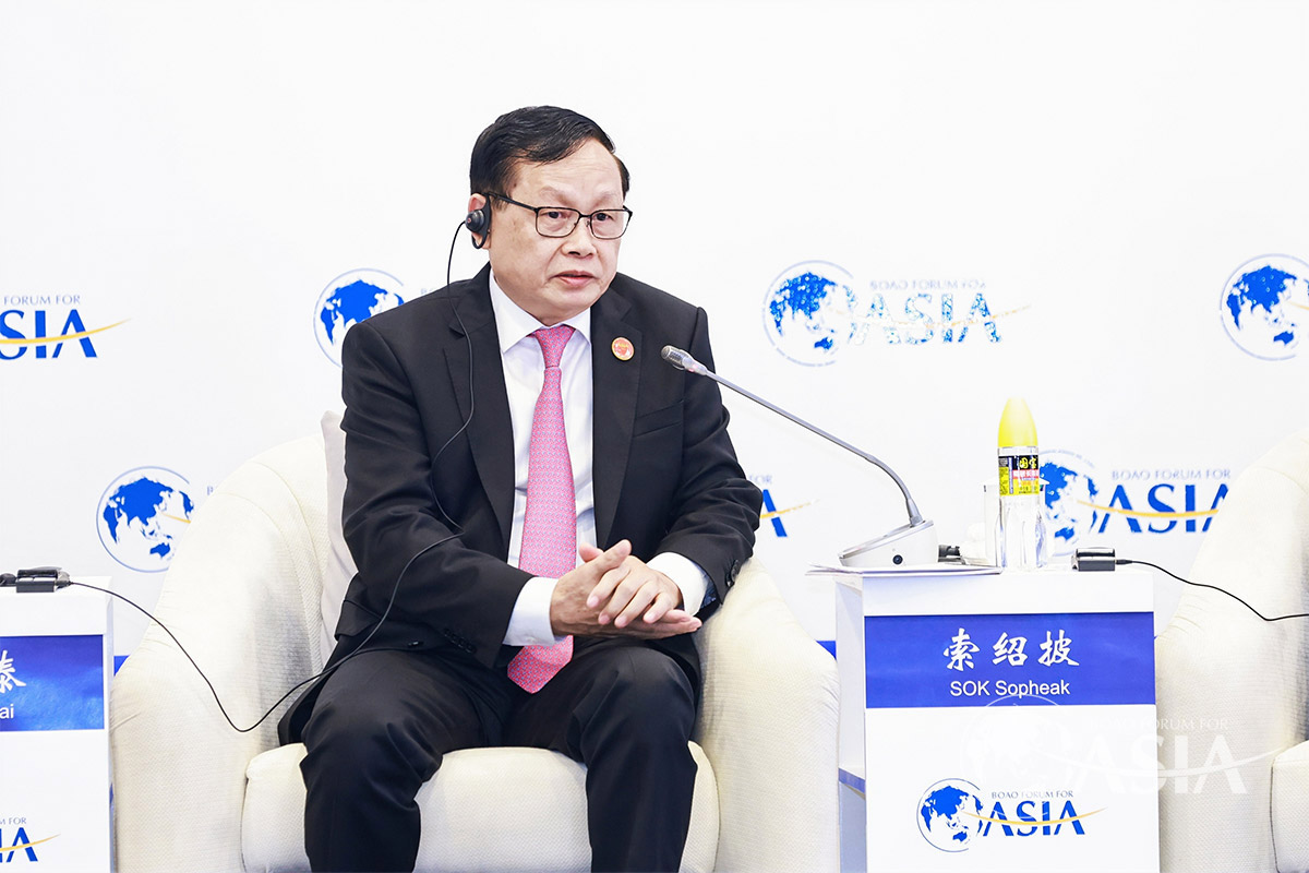 Cambodian Commerce Secretary Sok Sopheak: We should face global challenges together - ASEAN ...