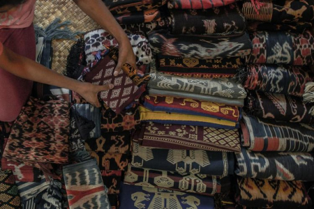 ASEAN Heads of State to Wear Mata Manuk Songke at the 42nd ASEAN Summit ...