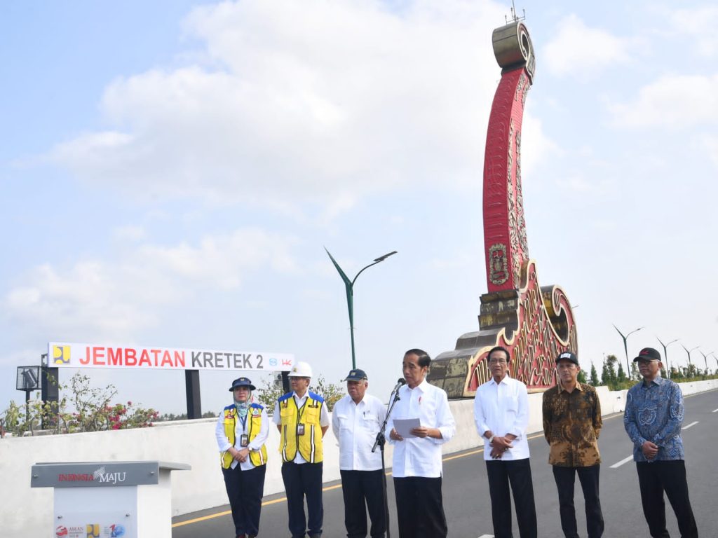 Indonesian President Inaugurates Kretek 2 Bridge to Support Java’s ...
