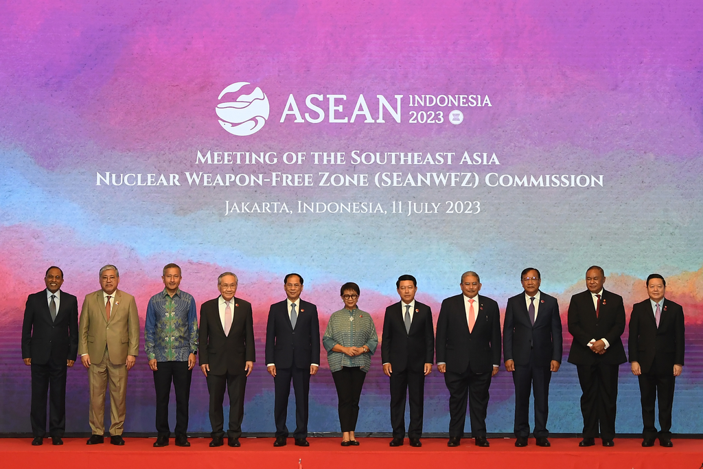 Vietnam resolved to keep Southeast Asia free from nuclear weapons ...