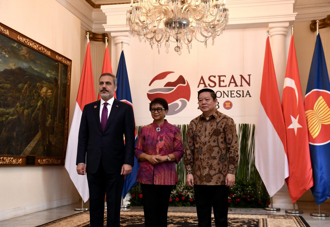 Indonesia, Türkiye, ASEAN Secretariat conduct trilateral meeting ...