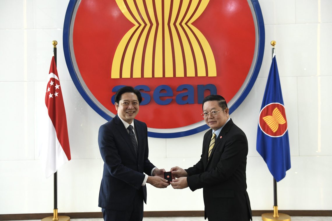Incoming Permanent Representative of Singapore to ASEAN presents ...