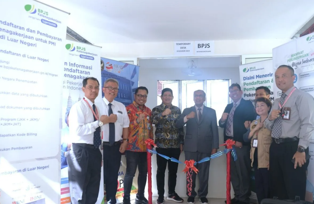 Indonesian ambassador inaugurates BPJS Employment counter in Brunei ...